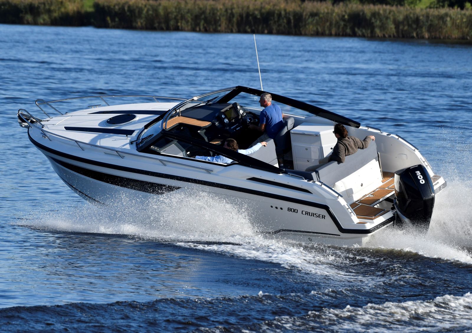 Parker 800 Cruiser: jeszcze więcej przestrzeni - nowezagle.pl